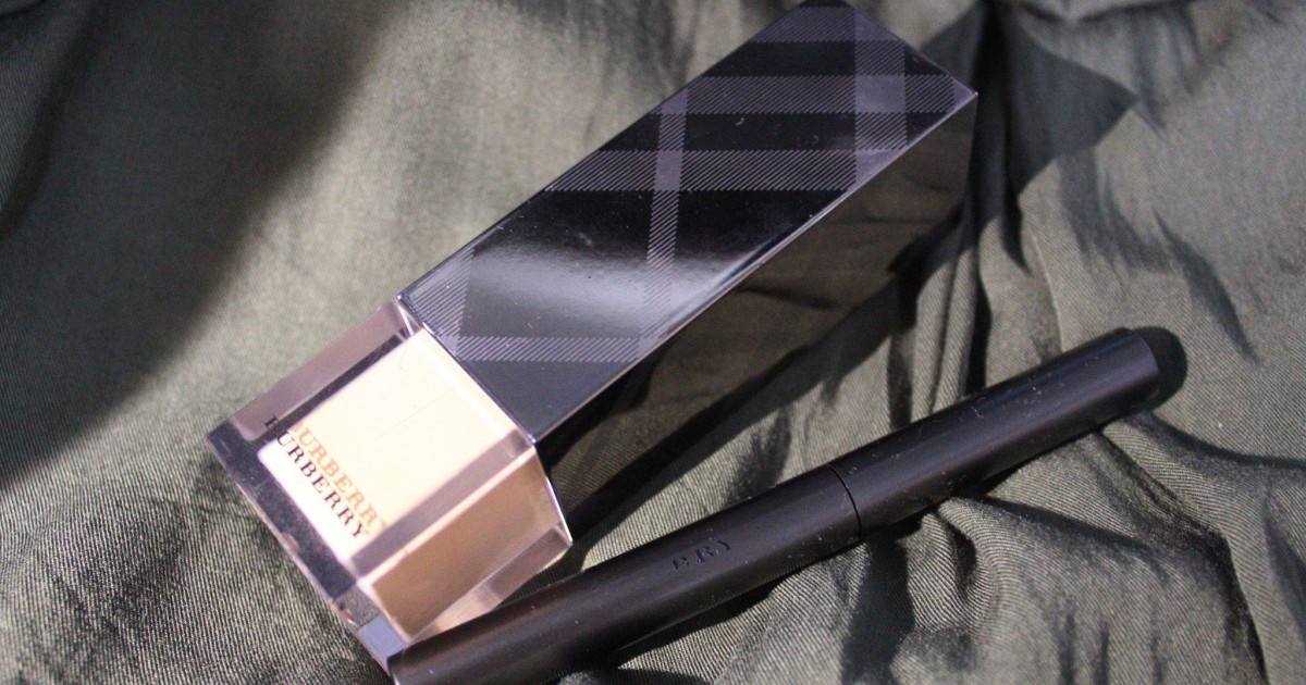 Review - Burberry Fresh Glow Foundation&Face Contour