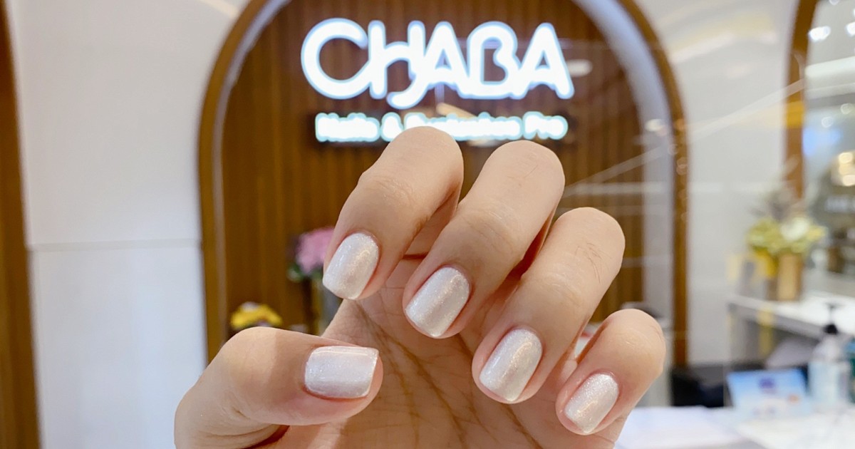 Reviews; ทาสีเจลมือ-เท้าที่ร้าน Chaba พิกัดร้านทำเล็บในสยามพารากอน!