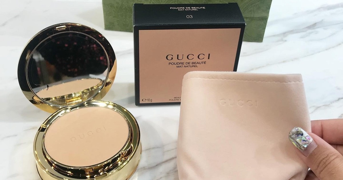 แป้งพัฟสุดคิ้วท์GUCCI Poudre De Beauté Mat Naturel Beauty Powder