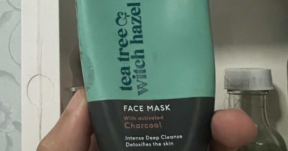 รีวิว Boots Tea Tree & Witch Hazel Face Scrub With Activated Charcoal