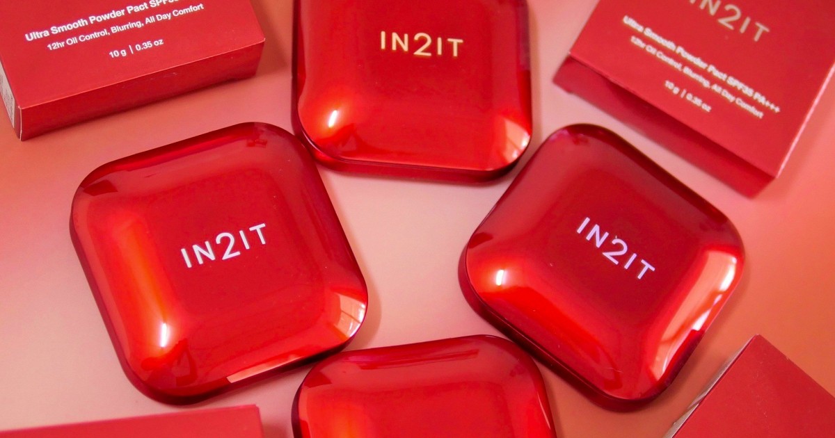 แป้ง IN2IT น้องใหม่ IN2IT Ultra Smooth Powder Pact SPF35 PA+++