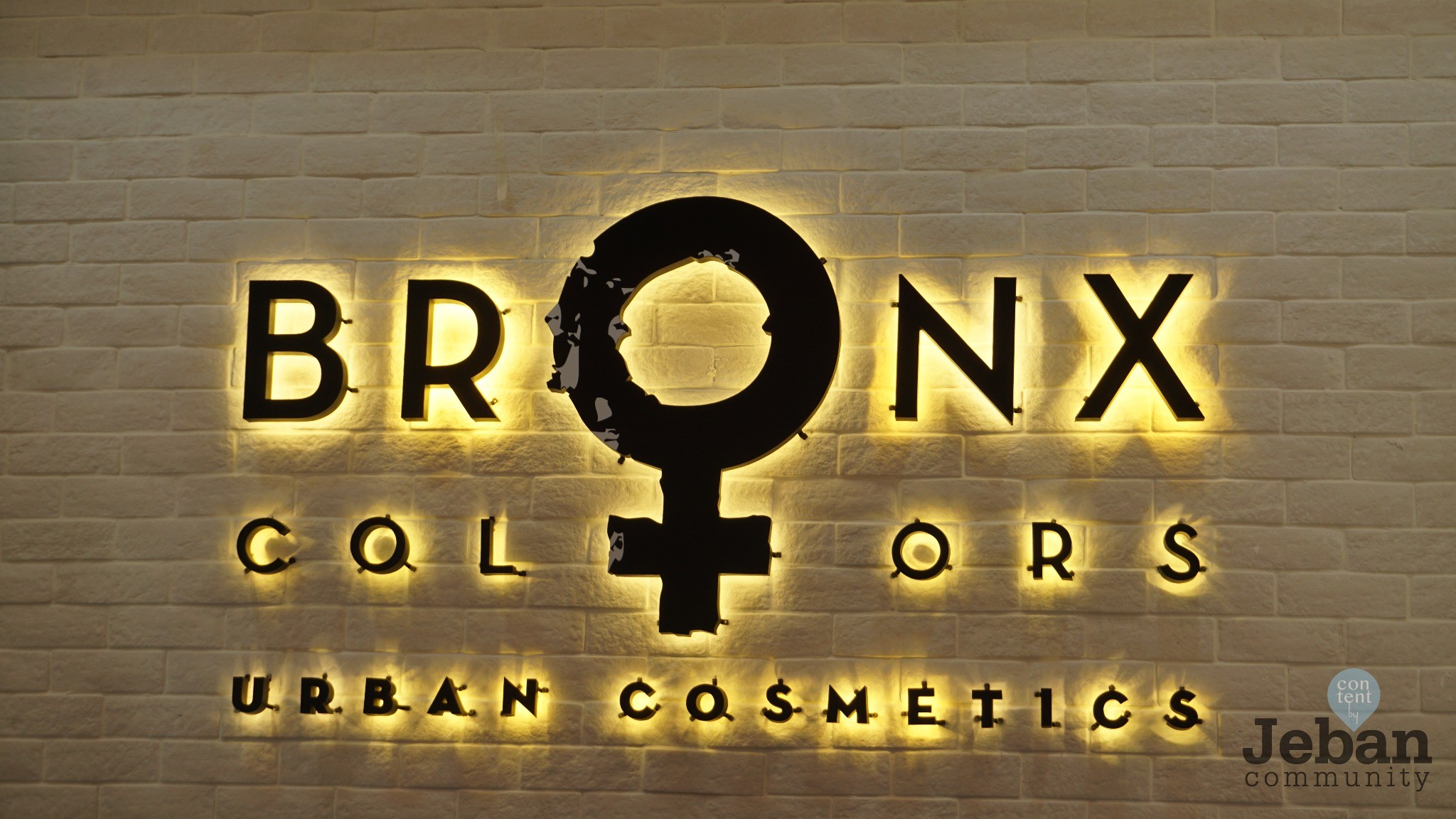 พาทัวร์งาน Grand Opening Bronx Colors Thailand Flagship Store แห่งแรกใน ...