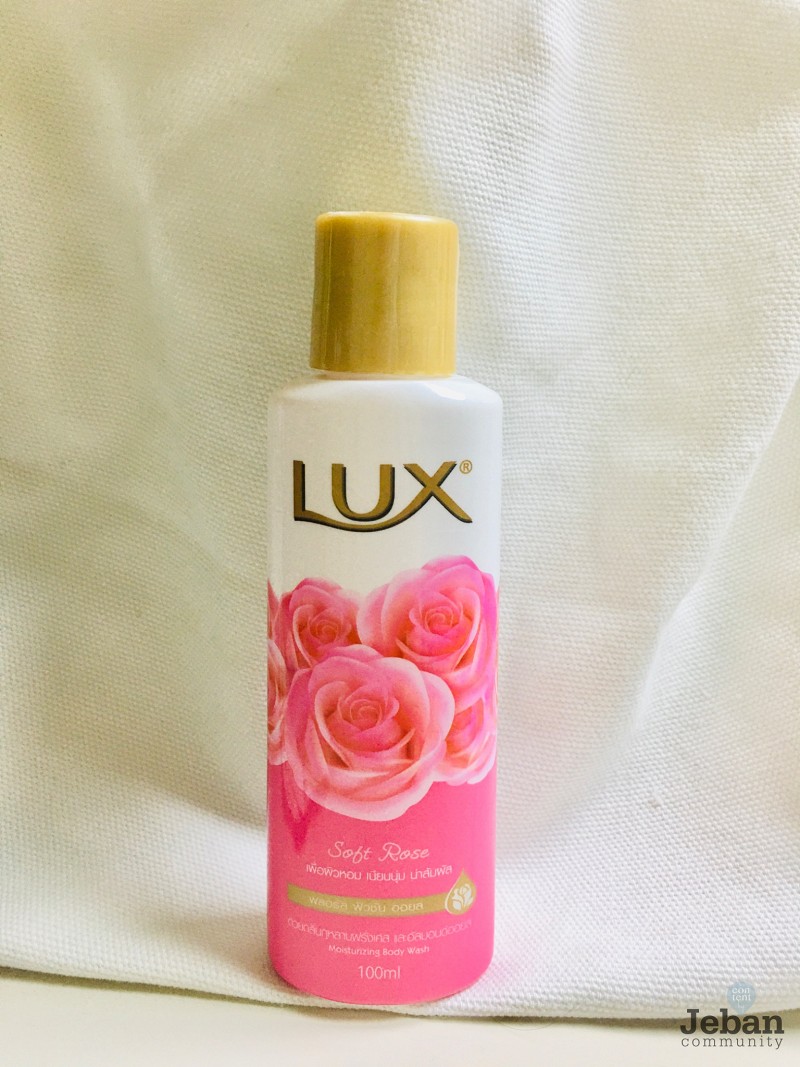 ครีมอาบน้ำ LUX Soft Rose Shower Cream