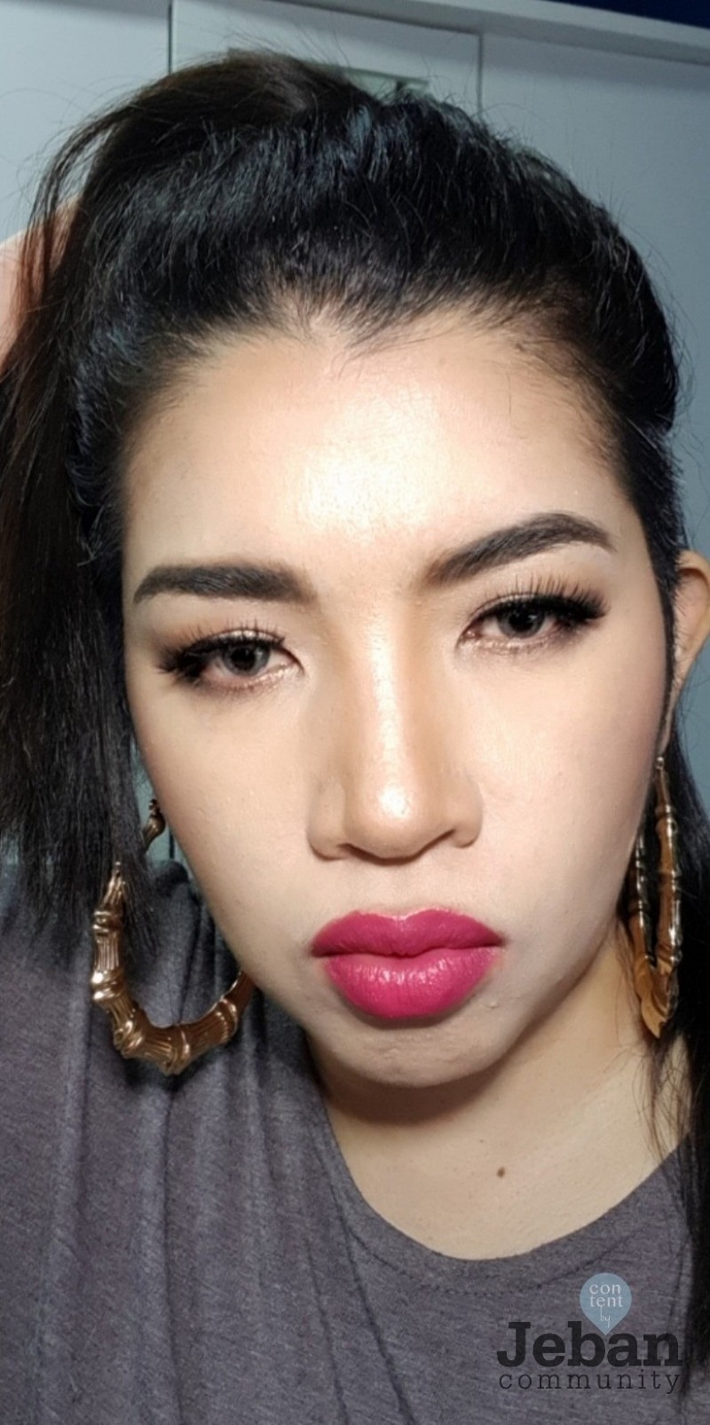 ไขข้อข้องใจ ทำไมนางร้ายต้องปากแดง?!