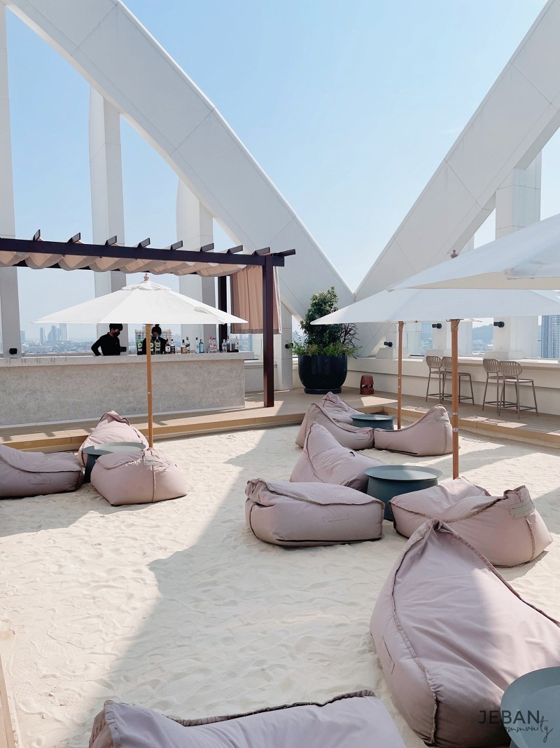 พาเที่ยวโรงแรมสุดฮิตติดเทรนด์พัทยา Arbour Hotel and Residence