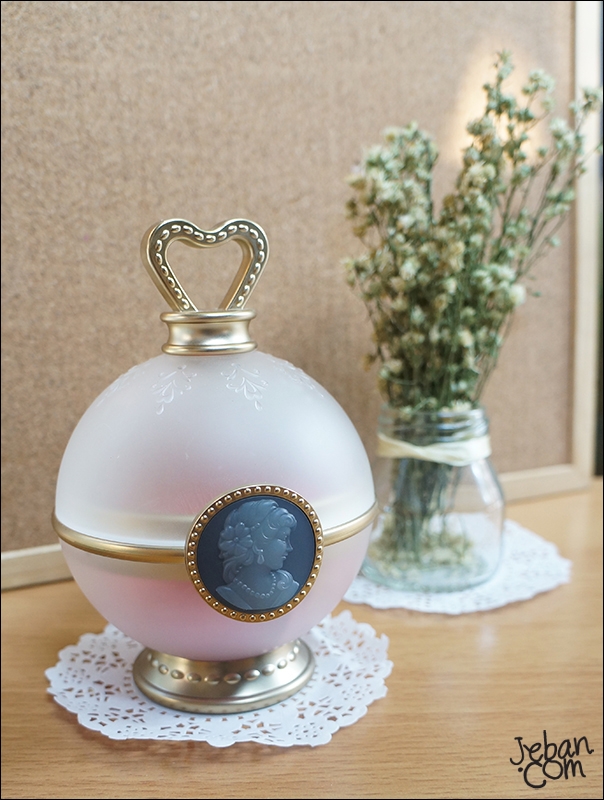 Laduree Makeup Review | Saubhaya Makeup