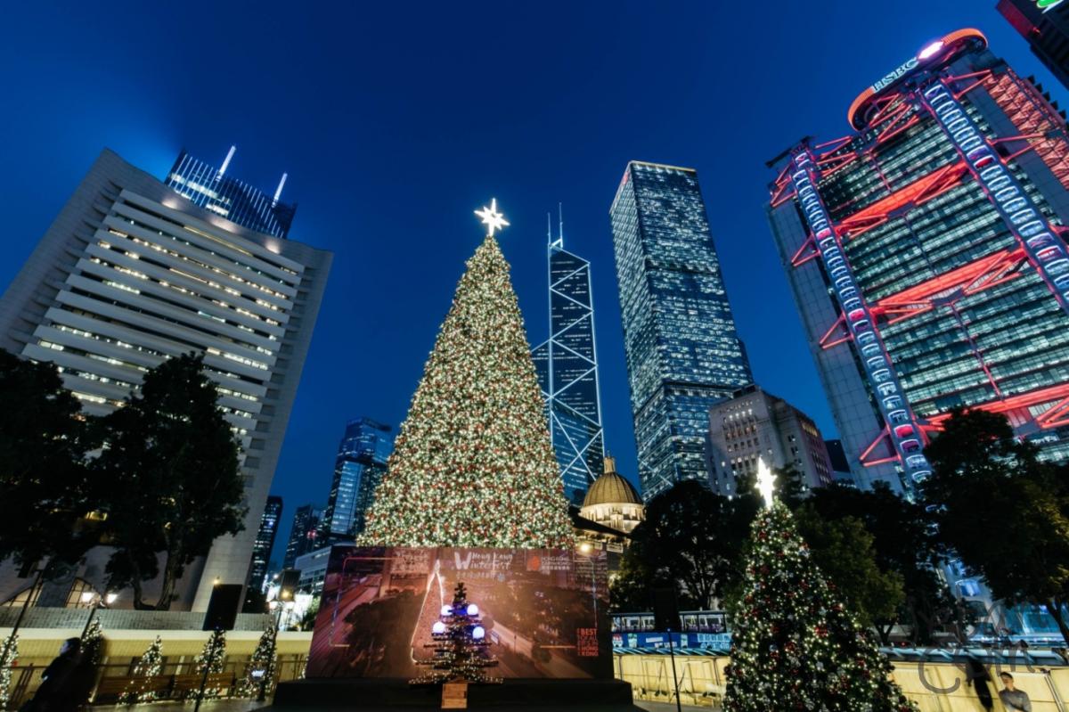 5 จุดเซลฟี่ไฟประดับอลังการรับเทศกาลปีใหม่ที่ฮ่องกง